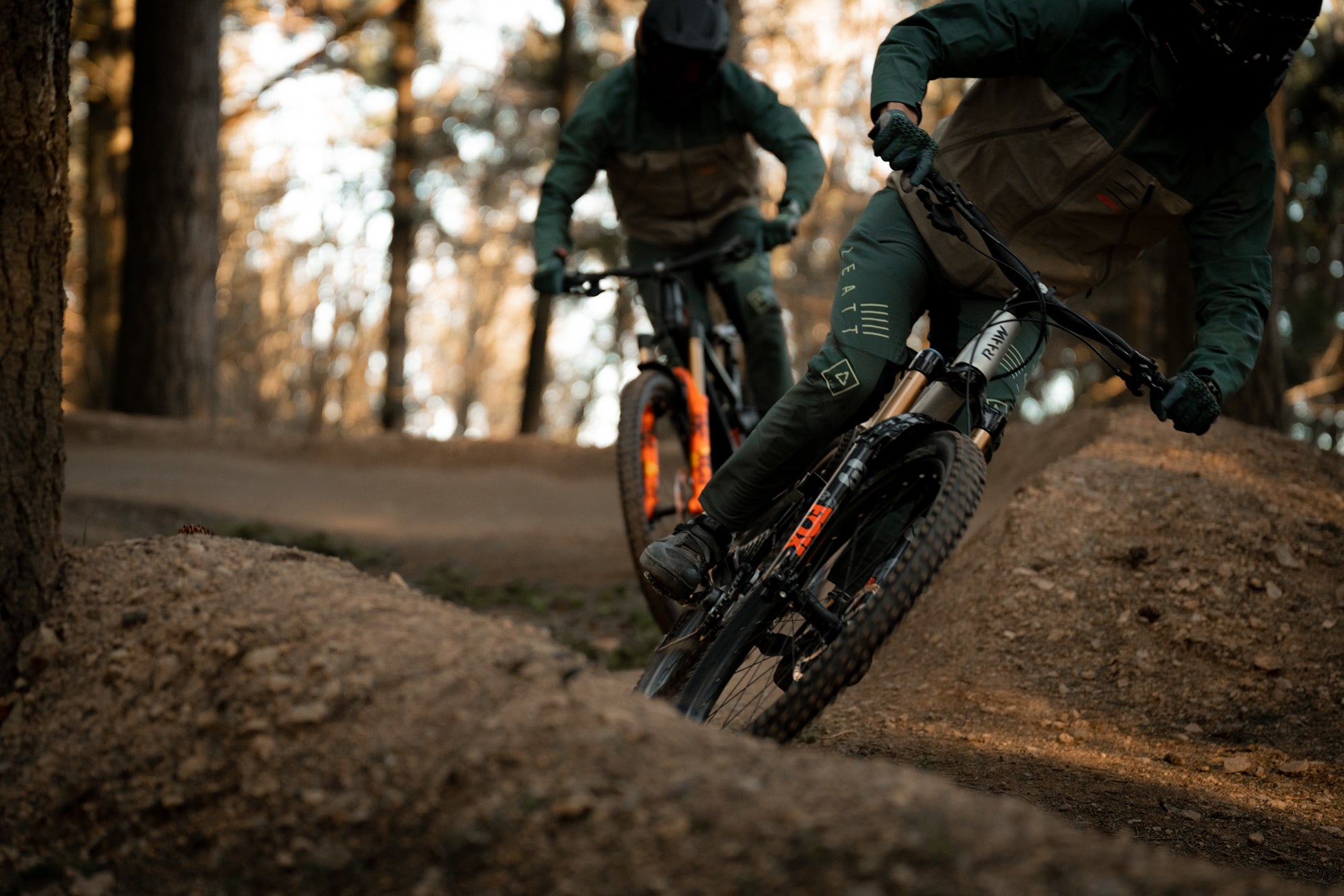 RAAW // LEVELNINE Gravity Team – RAAW Mountain Bikes